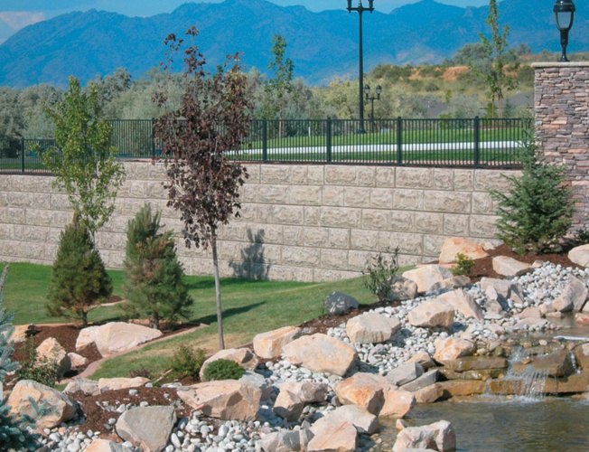 Modular retaining wall system by Stone Strong Systems – Selector